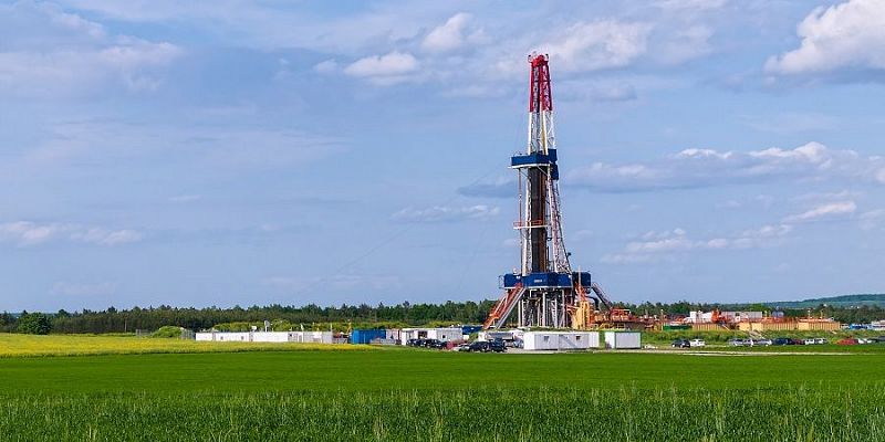 Development of Azadegan oil field in Iran to be completed by early 2023